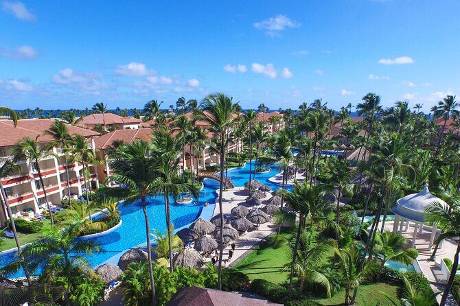 Santo Domingo Airport and Majestic Colonial Private Transfer - Key Points