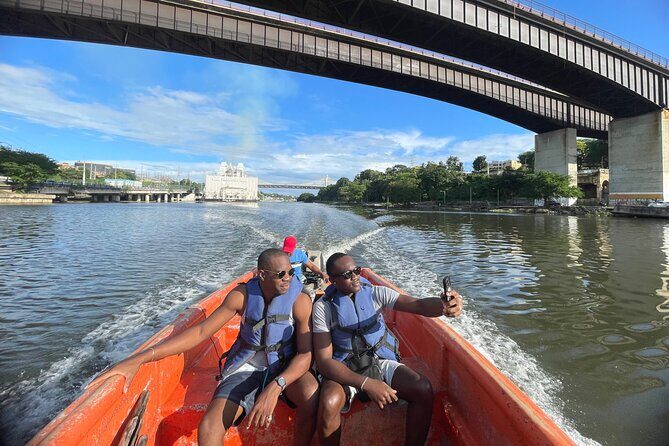 Santo Domingo: City Boat Ride Adventure Guided Tour - How This Tour Fits into Your Santo Domingo Visit
