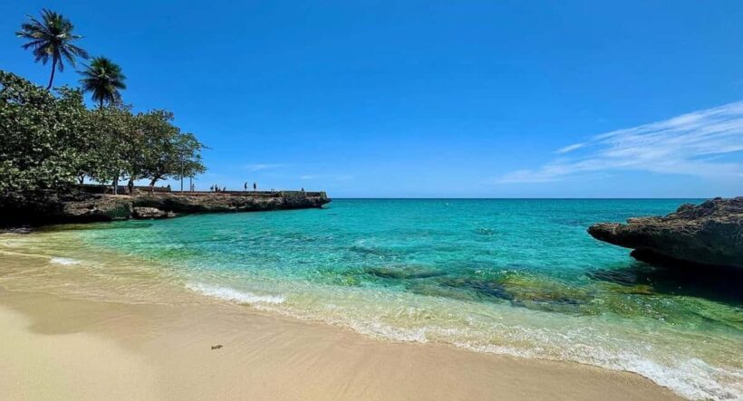 Santo Domingo: Paddle Boarding, Los Tres Ojos, Beach & Lunch - Who Should Consider This Tour?