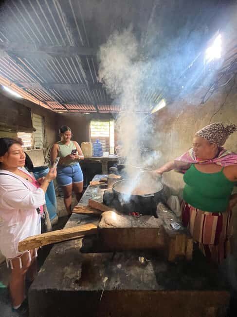 Santo Domingo: Paradisiac Waterfall & Lunch Cooked Over Wood - Key Points