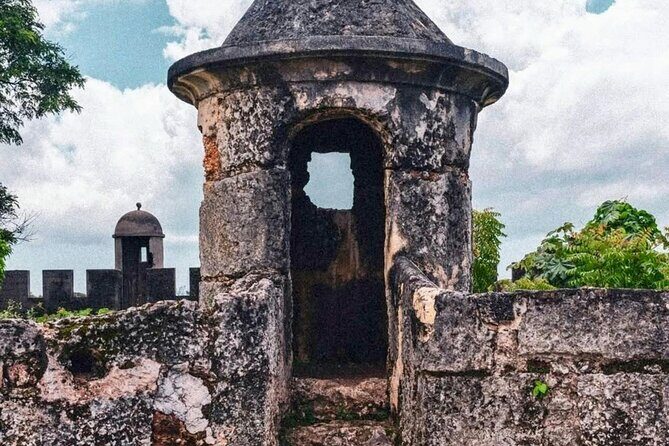Santo Domingo : Private City Tours + Beach Day with Lunch - Discovering Santo Domingo’s Colonial Charm