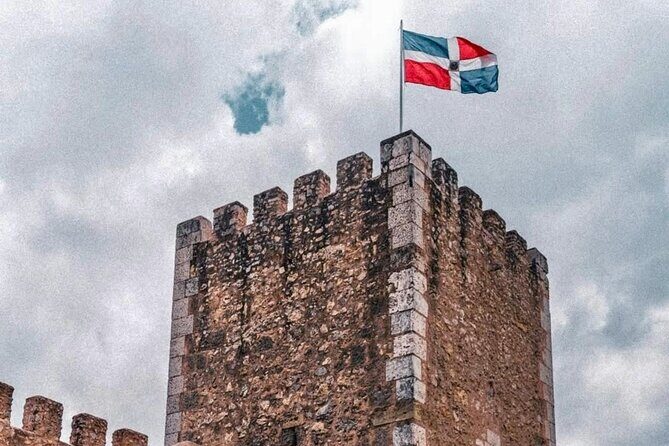 Santo Domingo : Private City Tours + Beach Day with Lunch - Analyzing the Value