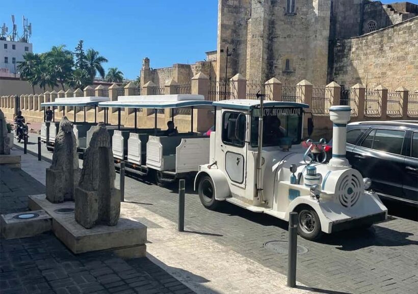 Santo Domingo: Zona Colonial Guided Walking Tour - Key Points