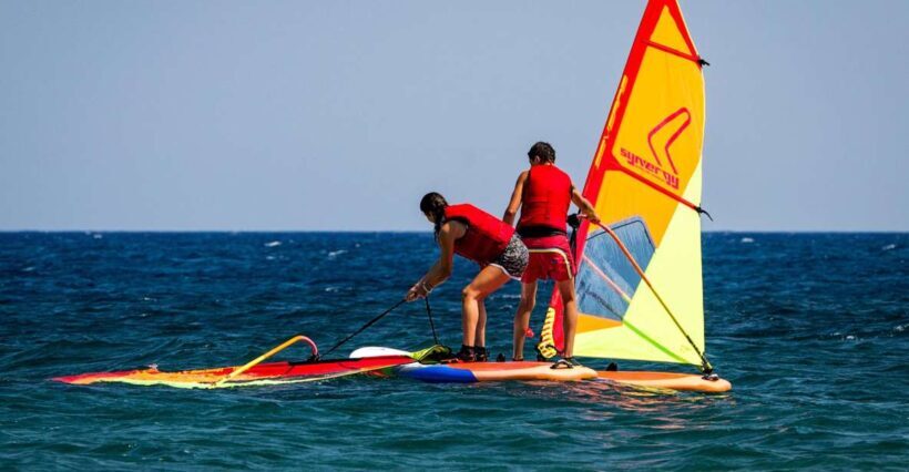 Santorini: 2-Day Guided Windsurfing Lesson - An In-Depth Look at the Santorini Windsurfing Experience