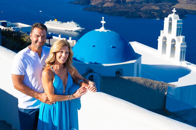 Santorini 2 Hours Private Photoshoot With a Prof. Photographer - Pricing and Booking Information