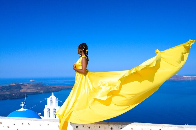 Santorini 2h Private Flying Dress Photoshoot with Transportation - FAQ