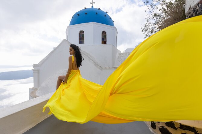 Santorini 2hrs Flying Dress Photoshoot with Transportation - Price and Value