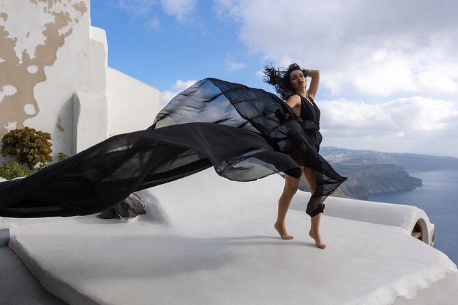 Santorini 2hrs Flying Dress Photoshoot with Transportation - Who Will Love This Tour?