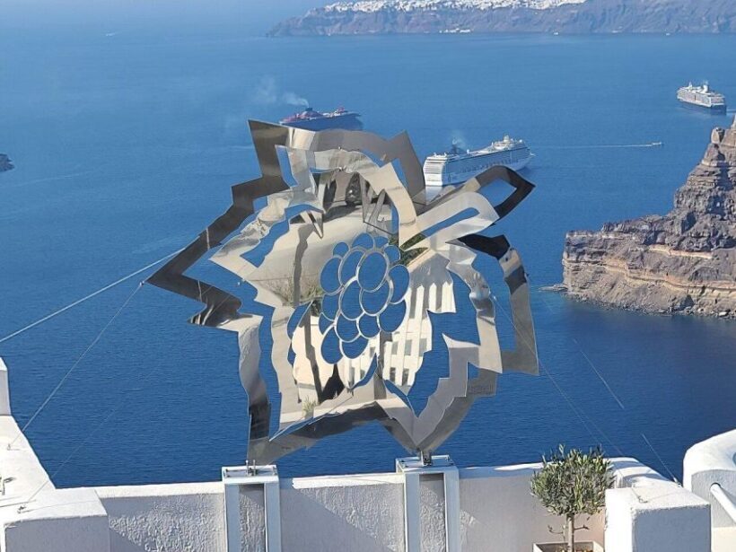 Santorini: 3 Wineries Visit with 11/12 Wines Premium Tasting - In-Depth Look at the Santorini Wine Tour