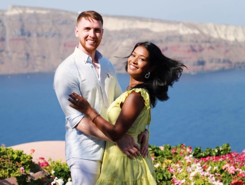 Santorini: 40-Minute Oia Photoshoot - What Travelers Say