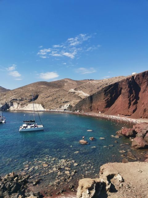 Santorini: Akrotiri Excavation, Megalochori, & Beaches Tour - Scenic Beaches and Free Time