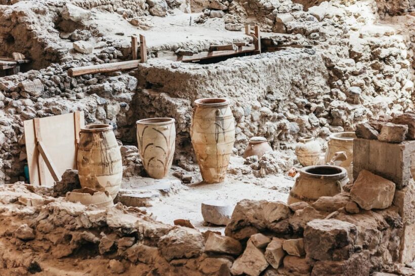 Santorini: Akrotiri Prehistoric City Private Guided Tour - An In-Depth Look at the Akrotiri Private Guided Tour