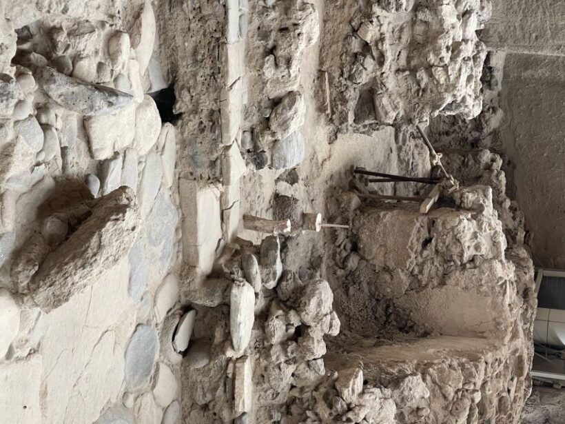 Santorini: Akrotiri Private Guided Tour with Hotel Pick-Up - Key Points