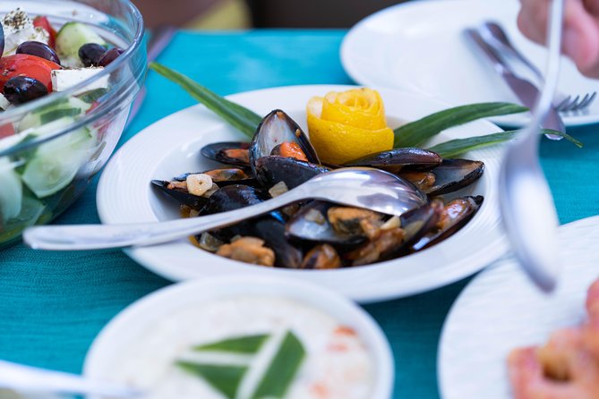 Santorini All-inclusive Private Catamaran Cruise - Positive Guest Reviews and Ratings