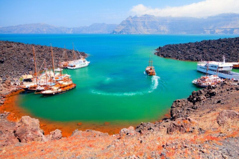 Santorini: Caldera and Oia with King Thiras Boat - The Experience of a Lifetime or a Busy Day?