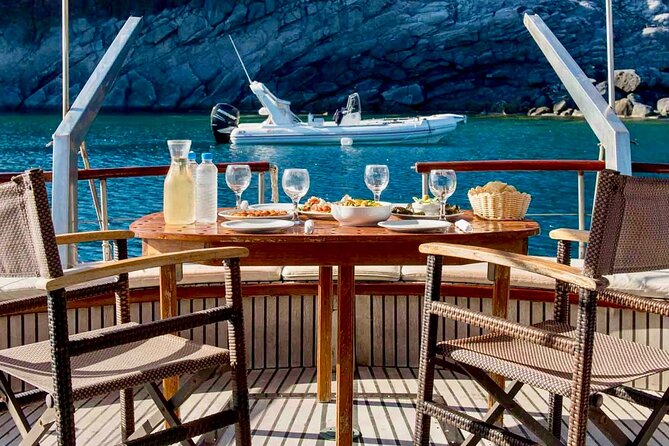 Santorini Caldera Day Traditional Cruise With Meal and Drinks - Key Inclusions and Highlights of the Cruise