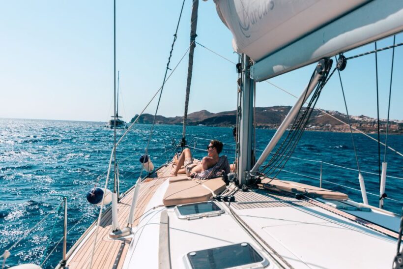Santorini Caldera: Morning Sailing Cruise with Meal - Key Points