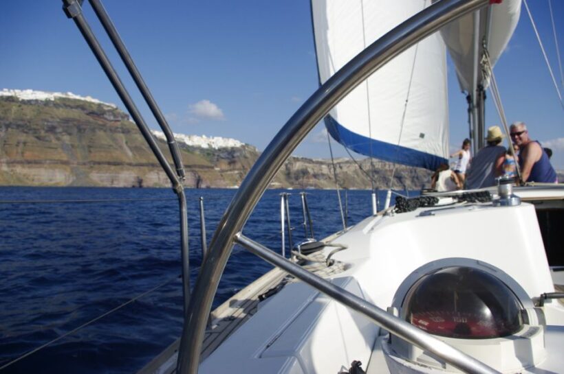 Santorini Caldera: Sunset Sailing Cruise with Meal - Departure and Pickup: Convenience Matters