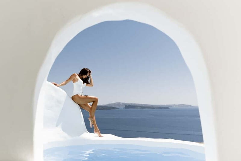 Santorini: Casual Photoshoot by Flying Dress Photo © - The Photos & Delivery: What You Get
