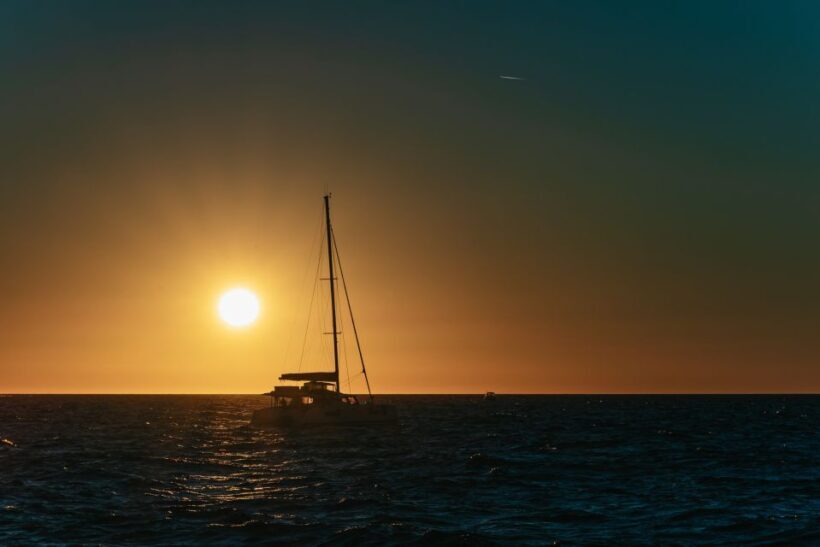 Santorini: Catamaran Caldera Cruise with Meal and Drinks - Wrap Up