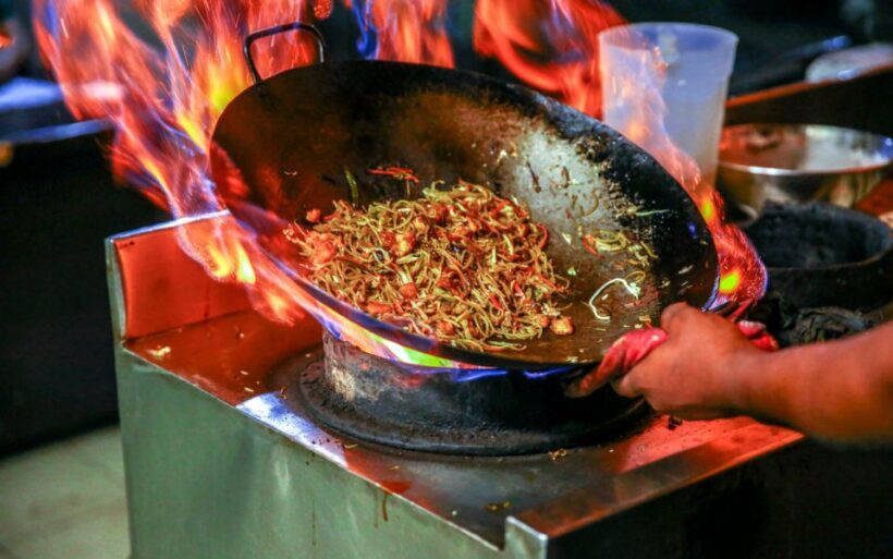 Santorini: Cooking Class with a Chef at the Ftelos Brewery - The Practical Side: Logistics & Tips
