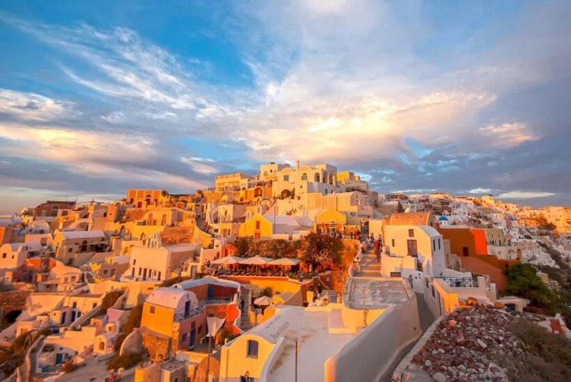 Santorini: Discover Santorini Private 6 hours tour - Who Should Consider This Tour?