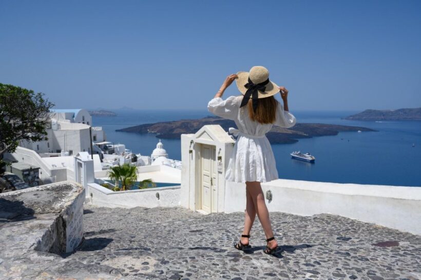 Santorini : Discover with Locals - Small Group Half-day Tour - A Closer Look at the Itinerary