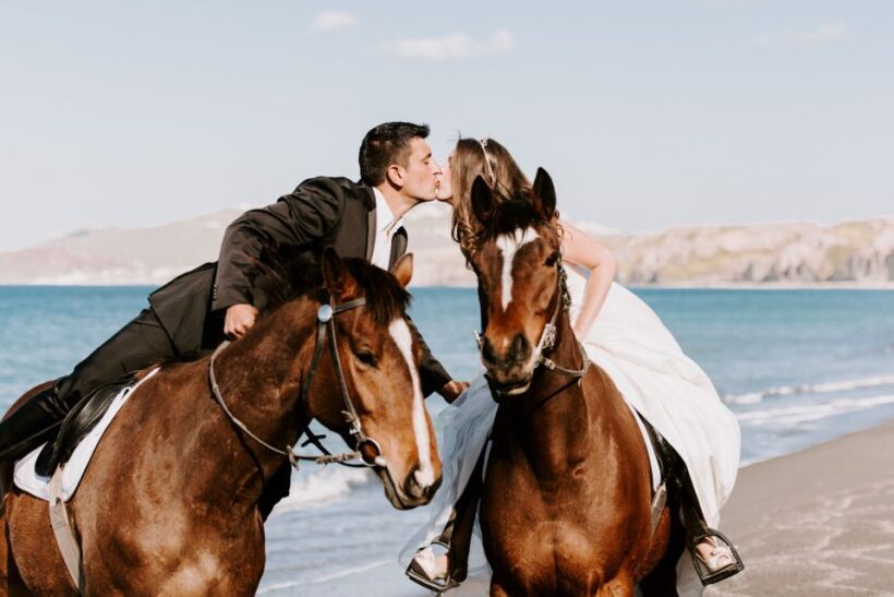 Santorini: Exclusive Private Horse Riding with picnic - The Experience: What You Can Expect