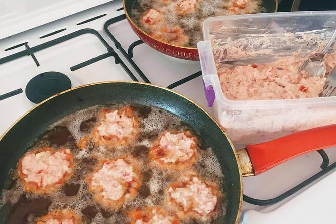 Santorini Family Farm Food & Wine Tour With Cooking Class - Meeting Point and Transportation Details