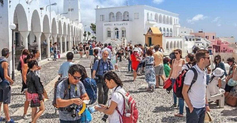Santorini: Fira Town Walking Tour with Wine Tasting - Authentic Experience with a Touch of Luxury