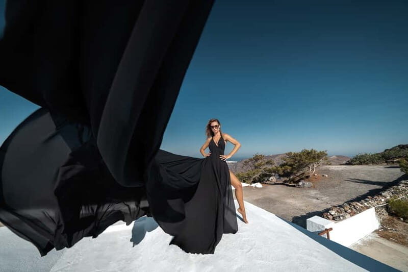 Santorini: Flying Dress Photo © Photoshoot "Express Package" - The Experience from a Traveler’s Perspective