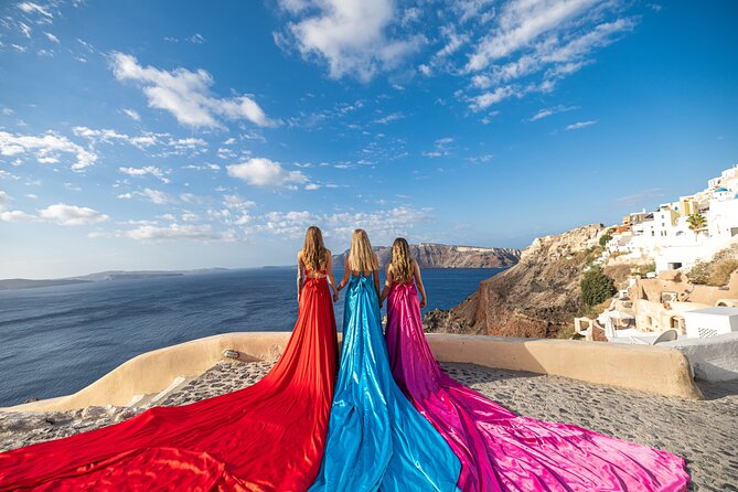 Santorini: Flying Dress Professional Photography *Dress Included* - FAQs