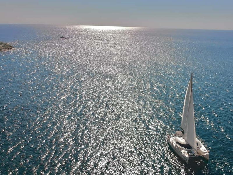 Santorini: Full-Day Catamaran Cruise, with Food|Drinks - Key Points