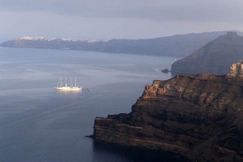 Santorini: Full-Day Small Group Tour - Who Is This Tour Perfect For?