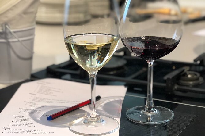 Santorini Gastronomy Experience & Wine Tasting - Small-Group Adventure