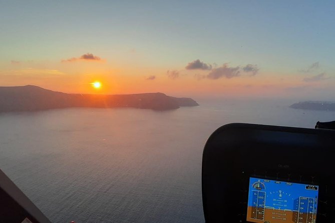 Santorini Helicopter Sightseeing 20 min - Single Tickets - Who It’s Best For