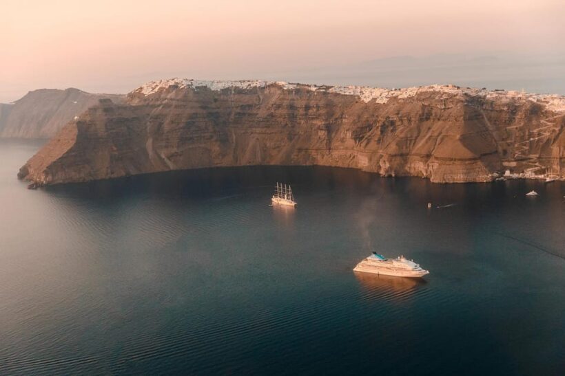 Santorini Helicopter Tour 20 minutes - Key Points