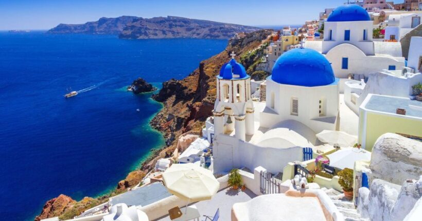 Santorini: Highlights prive tour & wine tasting-local guide - What You’ll See and Experience