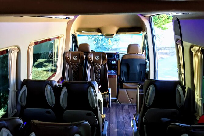 Santorini Hotel/Port & Airport Transfers - The Experience from Reviews