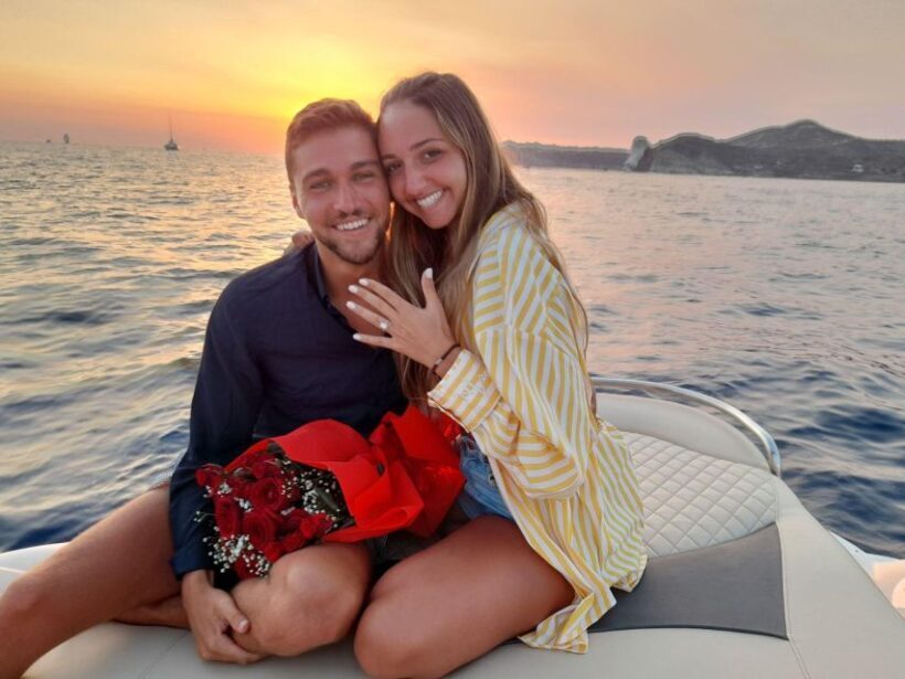 Santorini: Luxury private boat with food and drinks - Food, Drinks, and Comfort