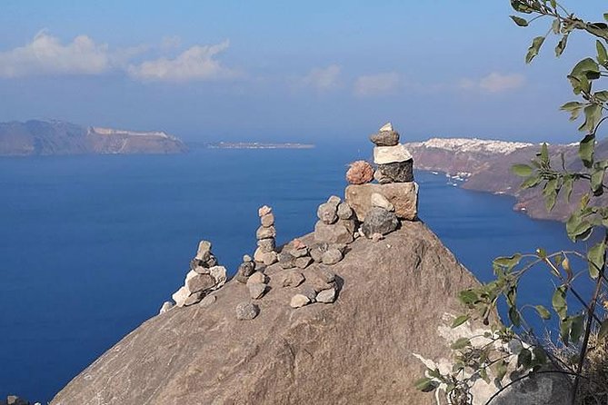Santorini Luxury private tour for small groups - An In-Depth Look at the Santorini Private Tour
