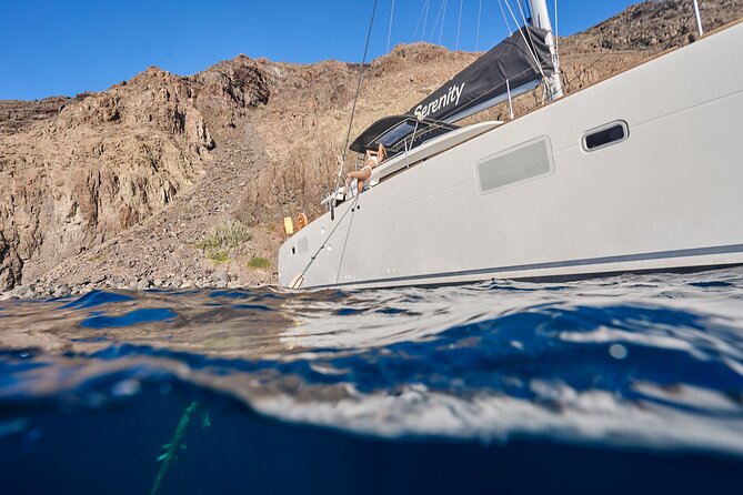 Santorini Oia: Caldera Luxury Day Cruise With BBQ & Drinks - Snorkeling Equipment and Facilities