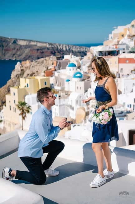 Santorini: Oia Private Couple Photoshoot with 35 Photos - What Makes It a Good Value