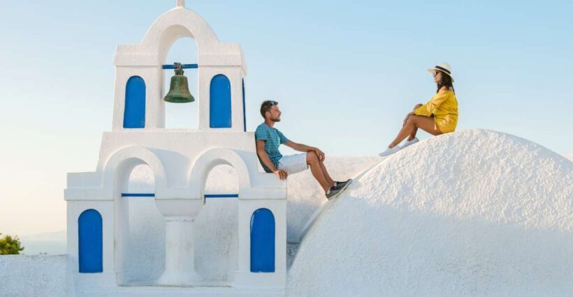 Santorini: Oia Village Professional Photo Shoot - The Itinerary in Detail