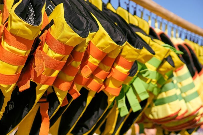 Santorini: Perivolos Beach Jet Ski Rental - Key Points