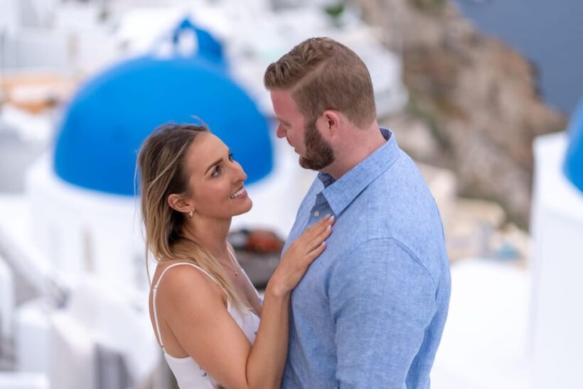 Santorini: Photo Session with a Professional Photographer - Practical Tips for Booking and Making the Most of the Experience