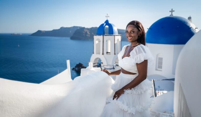 Santorini Photographer SPECIAL SUMMER OFFER (skip the line) - The Sum Up