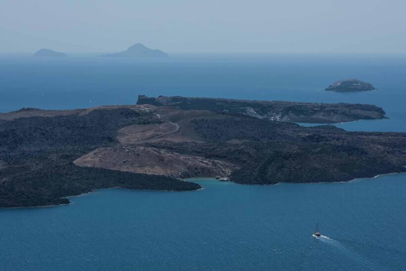 Santorini Port: 3 Hour Cruise to Volcano and Hot Springs - Authentic Experiences and Reviews