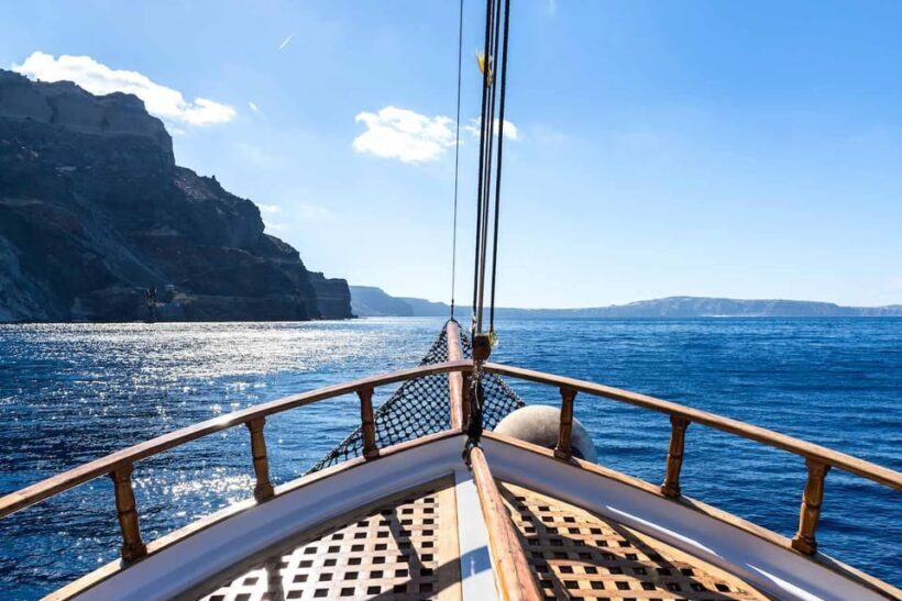 Santorini Port: 3 Hour Cruise to Volcano and Hot Springs - FAQ