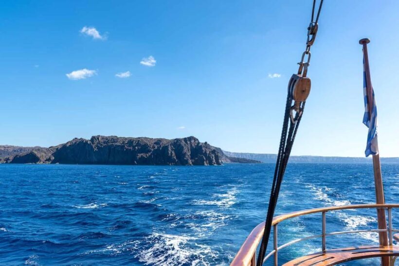 Santorini Port: Cruise to Volcano, Hot Springs & Thirassia - A Deep Dive into the Santorini Cruise Experience
